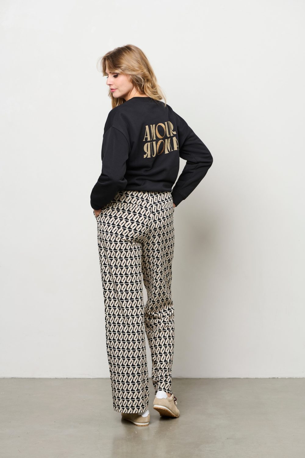 &Co Woman - Samour Sweater - Black | Morgen in huis!